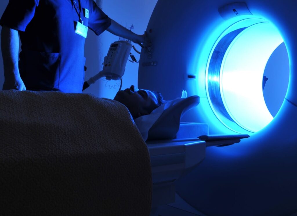 Scanner cérébral ou TDM cérébrale | Centre de radiologie | Révélis | Paris