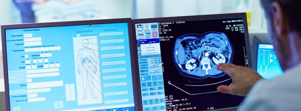 Quelle est la différence entre une IRM et un scanner ? | Radiologie | Révélis | Paris